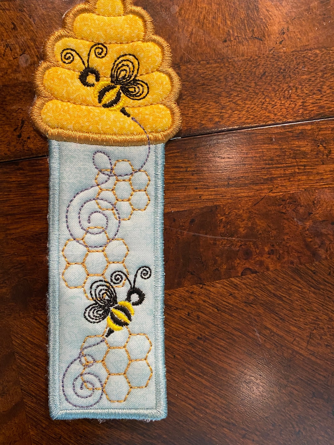 Flower and Bee Bookmarks, Corner Bookmarks, Quilted, Embroidered - Etsy