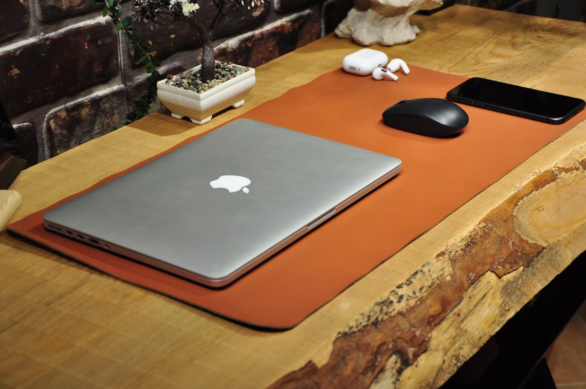 Free Personalized Genuine Leather Desk Mat / Desk Pad / - Etsy