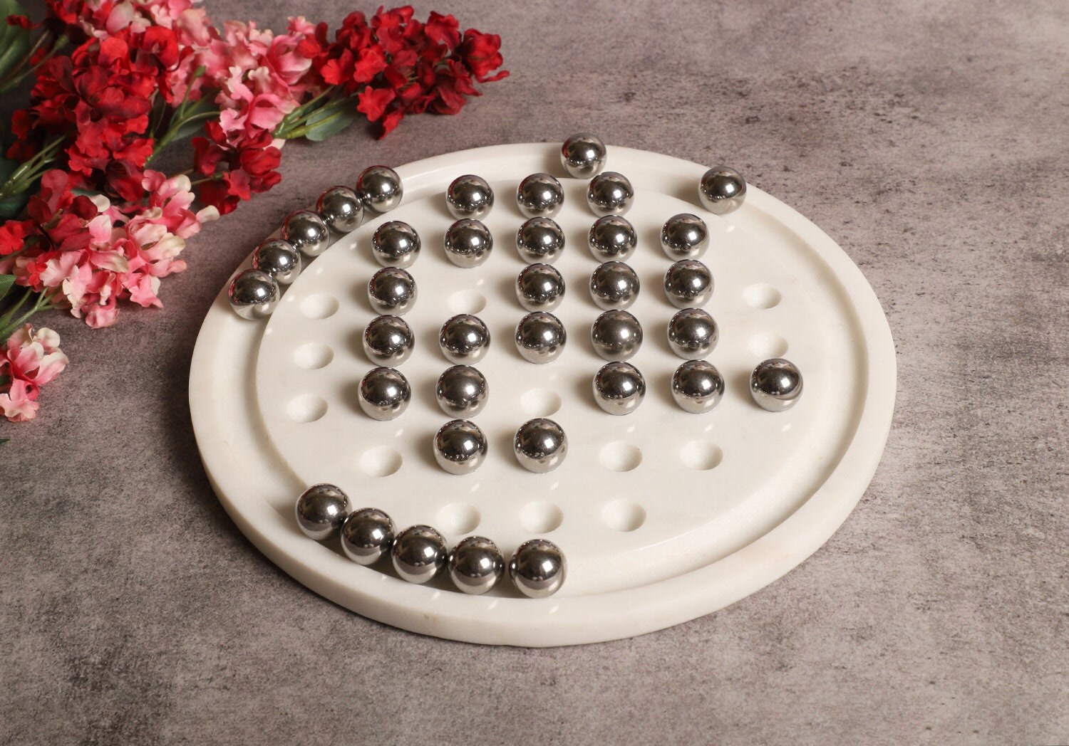 Marble Solitaire Board Game, Solitaire Game, Solitaire Game With 36 ...