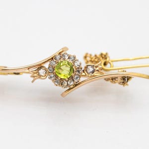 Old Gold Brooch With Peridot and Diamonds. - Etsy