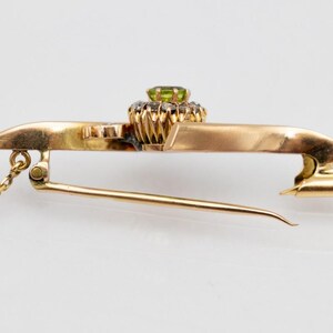Old Gold Brooch With Peridot and Diamonds. - Etsy