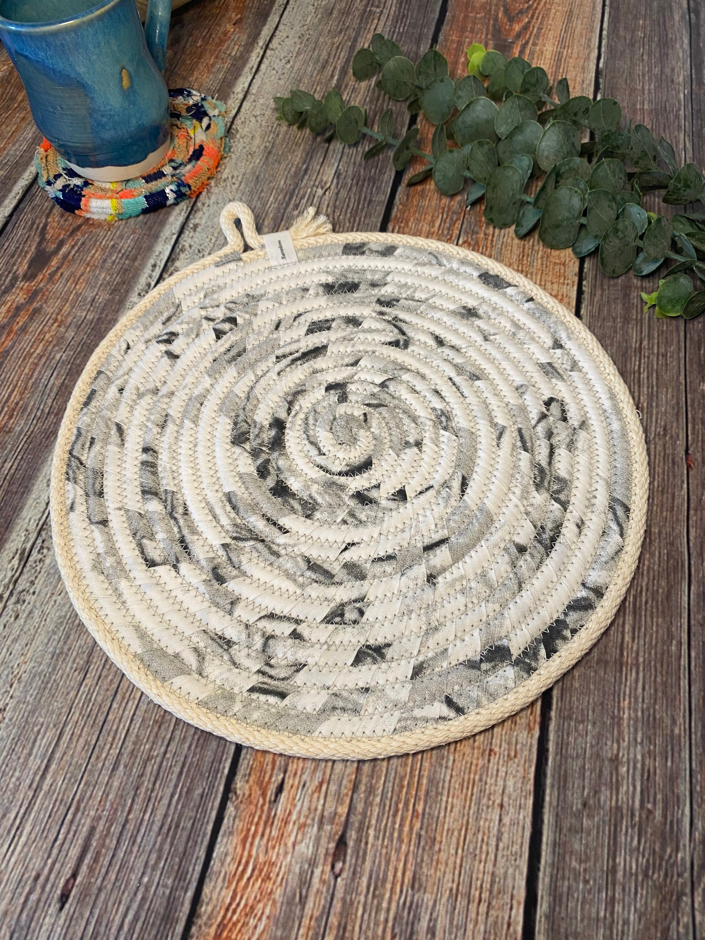 Trivet Large Coiled Fabric Wrapped Rope Trivets - Etsy.de