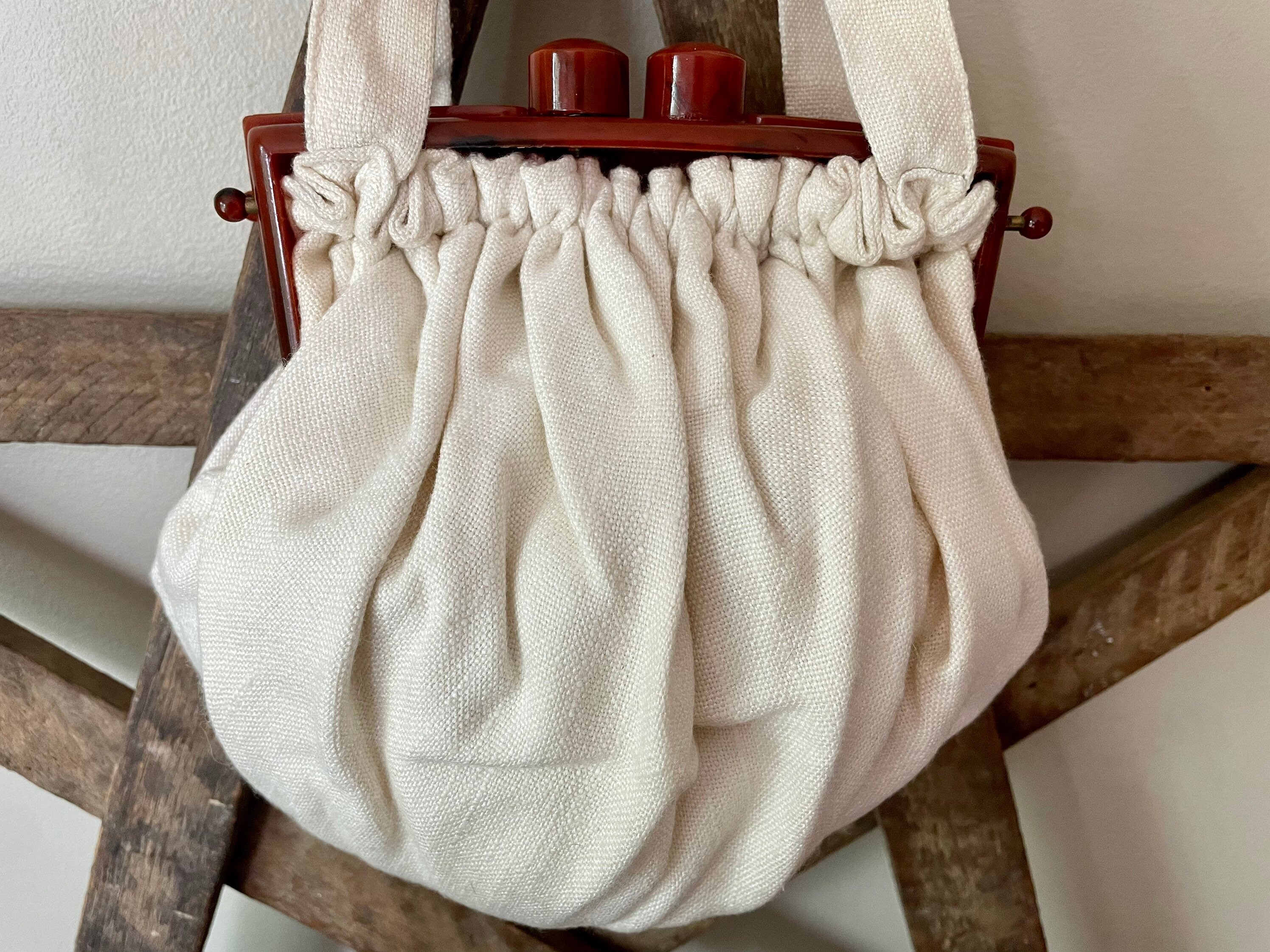 Vintage Linen Purse Bakelite & Linen curtain Rod Bag Bakelite Fashion ...