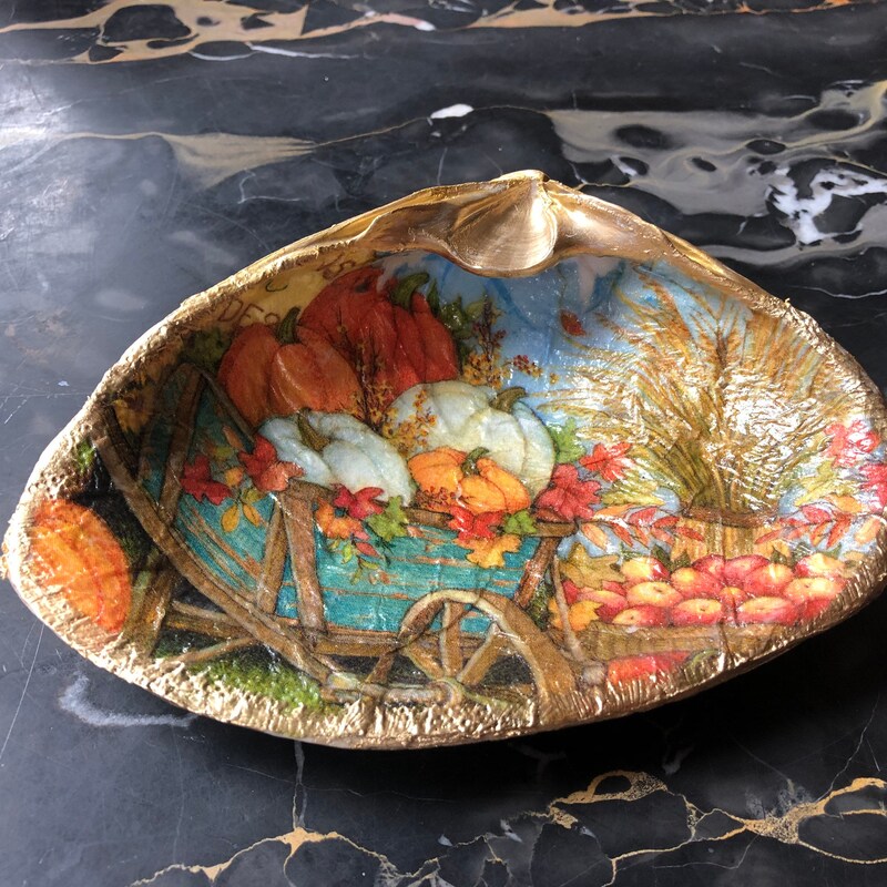 Painted Clam Shell - Etsy