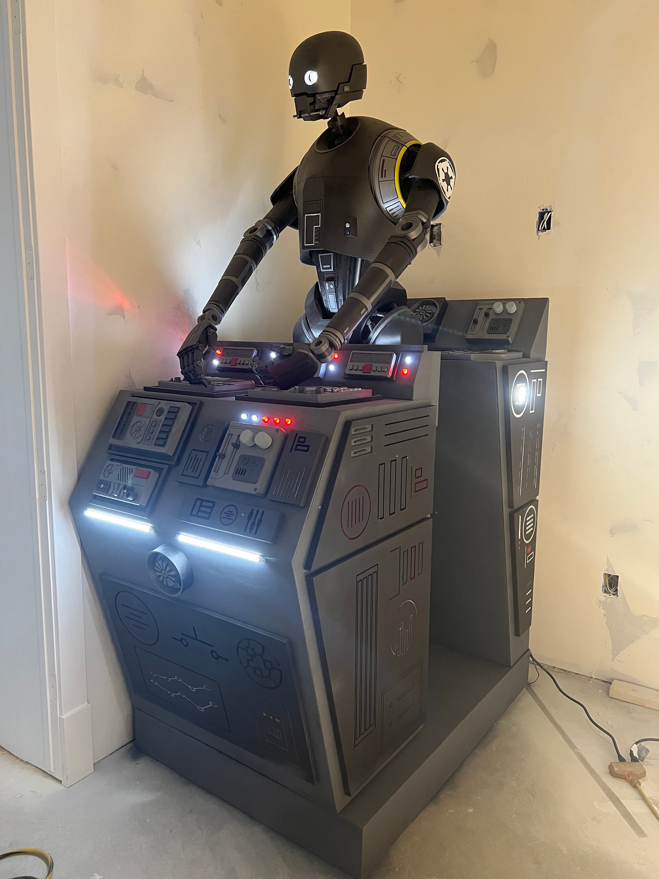 Custom Themed Areas and Props - Etsy