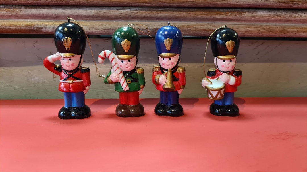 Set of 4 Security Guard London Guard Pendants Ceramic Christmas Tree ...