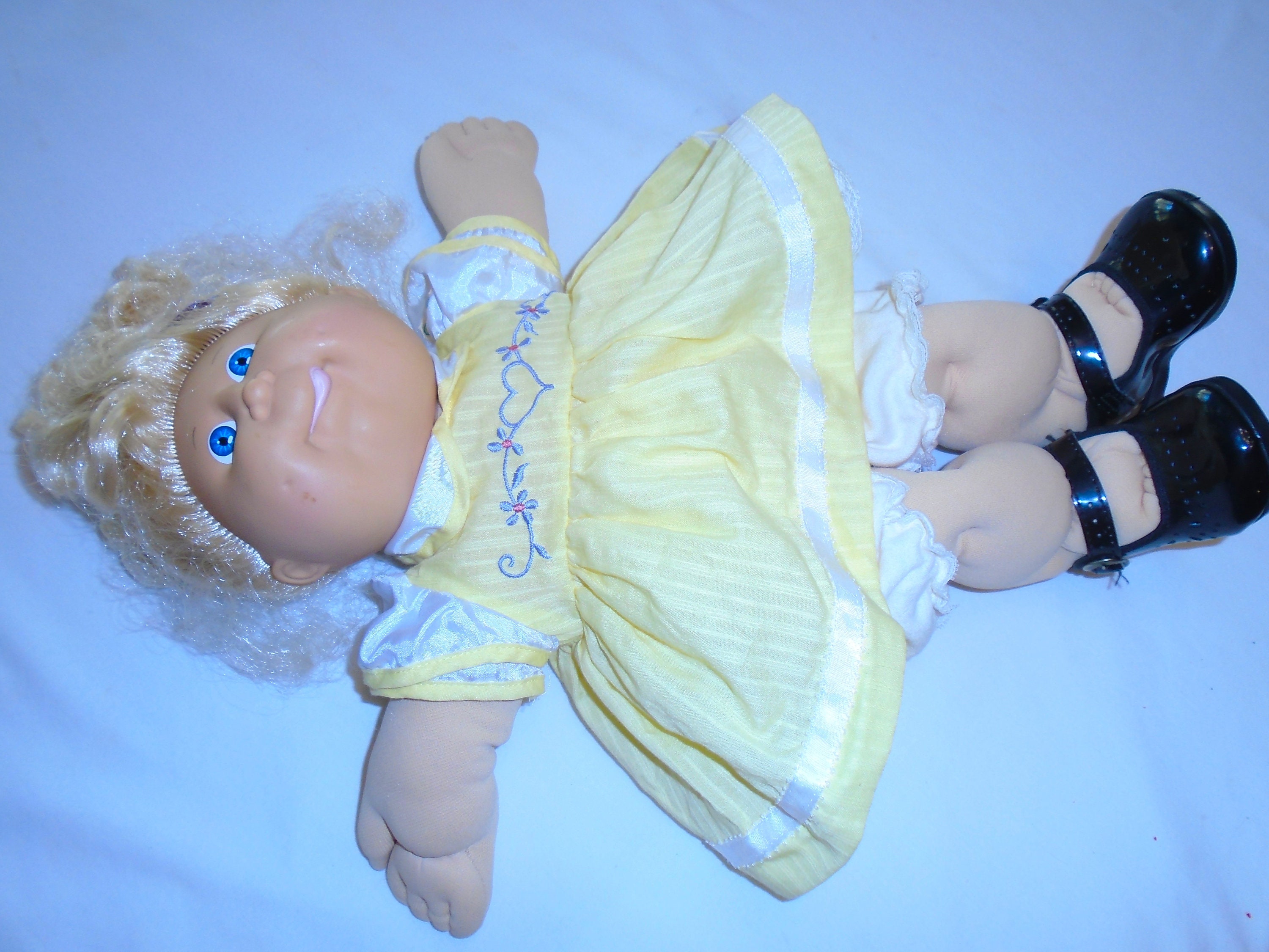1986 Cabbage Patch Kid Doll Blonde Hair Blue Eyes Dimples Tongue ...