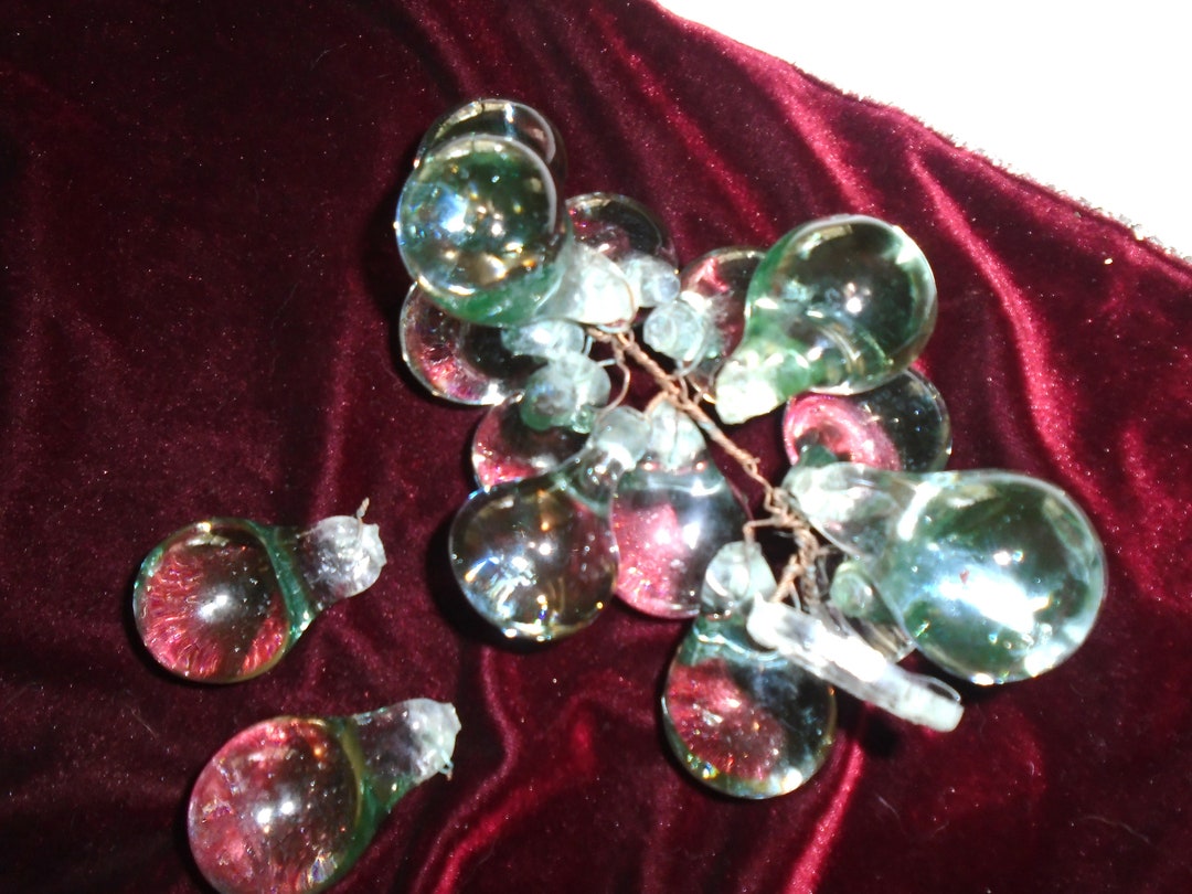 Vintage Glass Grapes Cluster Mid Century-clear- It Has 2 Leafs & 15 ...