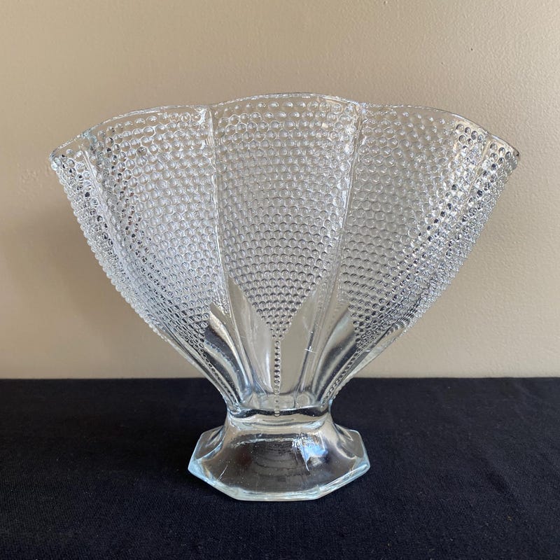 Hobnail Fan Vase - Etsy
