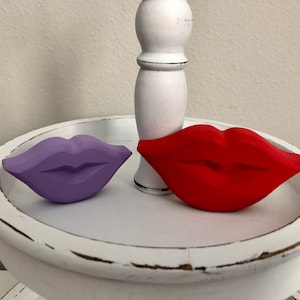 Wood Colored LIPS, Fun, Wood Cutouts, Decorative MAGNETS XOXO - Etsy