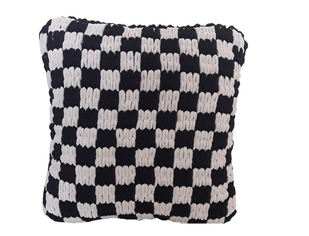 Knit Black White Checkered Pillow, Plaid Pillowcase, Chess Pattern ...