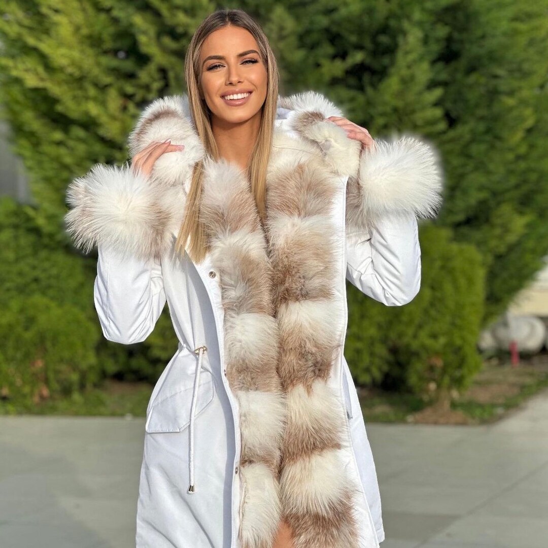 Luxury Parka Jacket With Natural Fox Fox Fur Details / Warm Jacket ...
