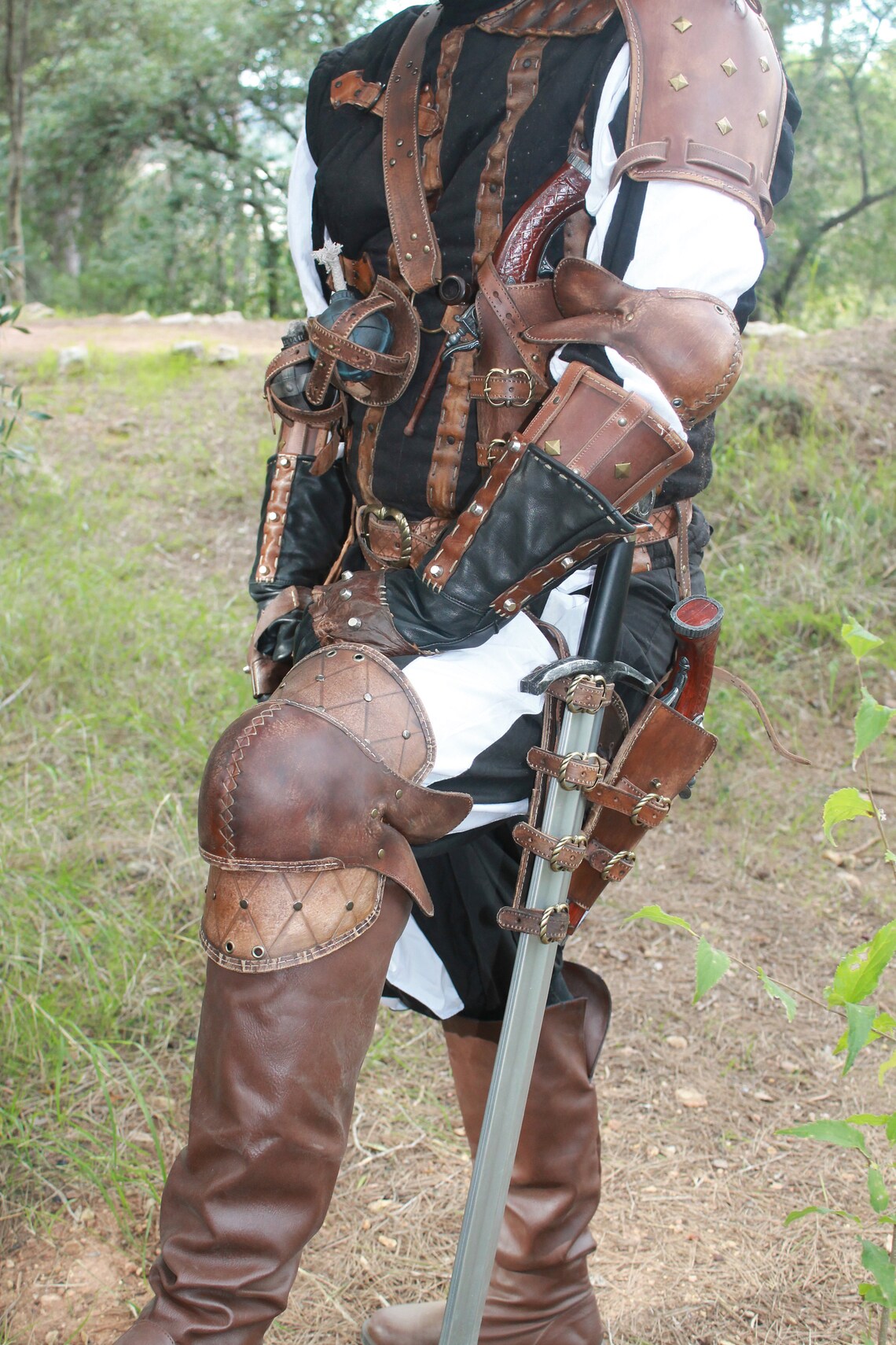 Witcher LARP Armor Knee Leather Armor Medieval Roleplay - Etsy