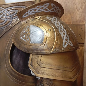 Leather Pattern for Fantasy Knight Shoulder Armor | DIY Leathercrafting ...