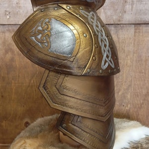 Leather Pattern for Fantasy Knight Shoulder Armor | DIY Leathercrafting ...
