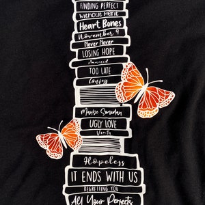 Colleen Hoover Book Stack T-shirt - Etsy
