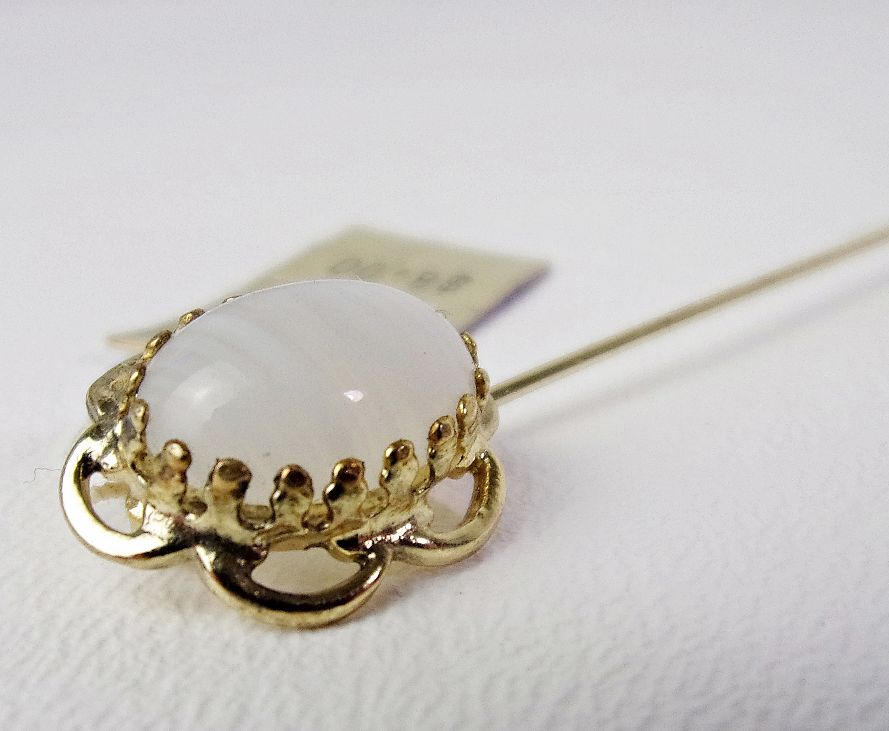 Vintage Whiting and Davis Lapel Pin Brooch White Opal Art Glass Gold ...
