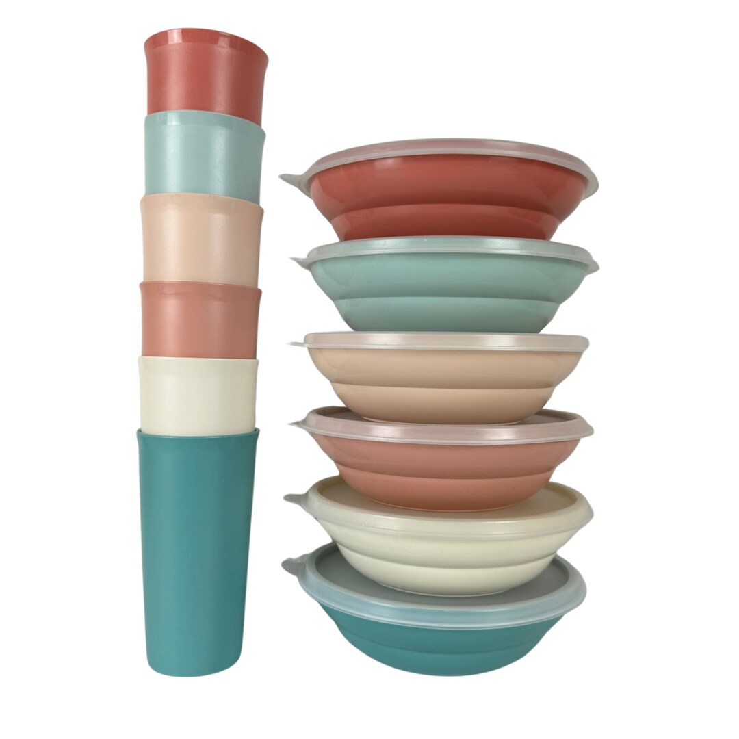 Vintage Tupperware Set Bowls and Tumblers With Lids Matching 116 and ...