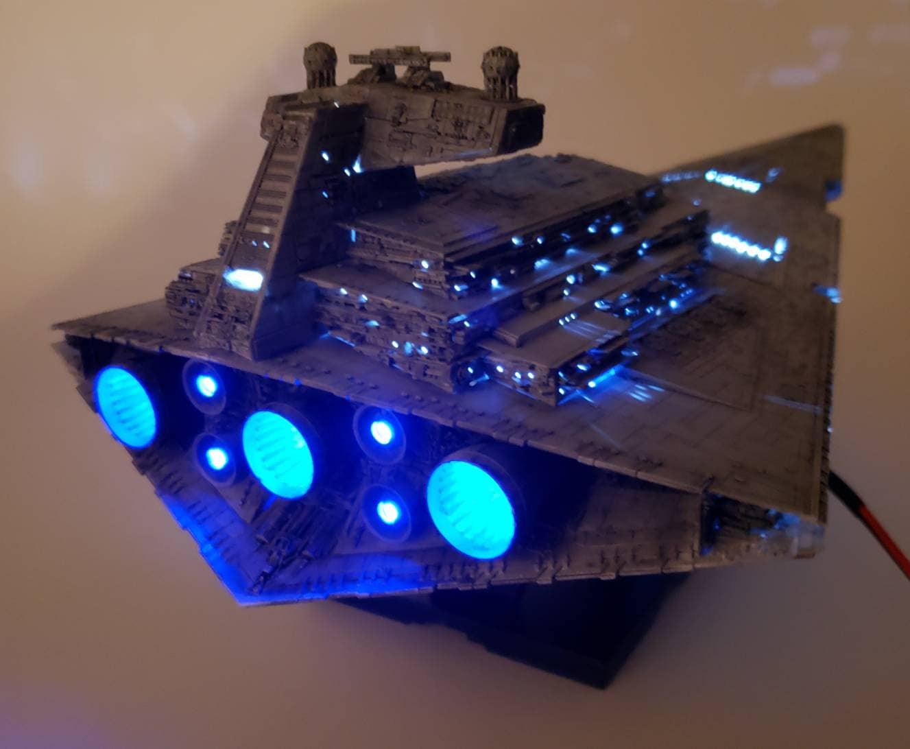 Star Wars Star Destroyer Model W/ Pulsing Engine Lights and Standard ...