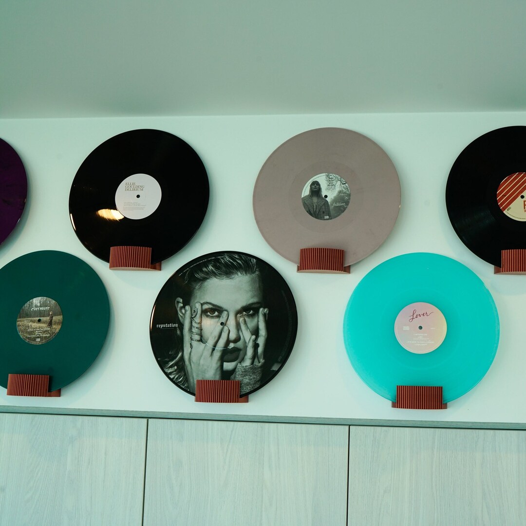 Modern Vinyl Record Storage Display, Easily Display Record Player ...
