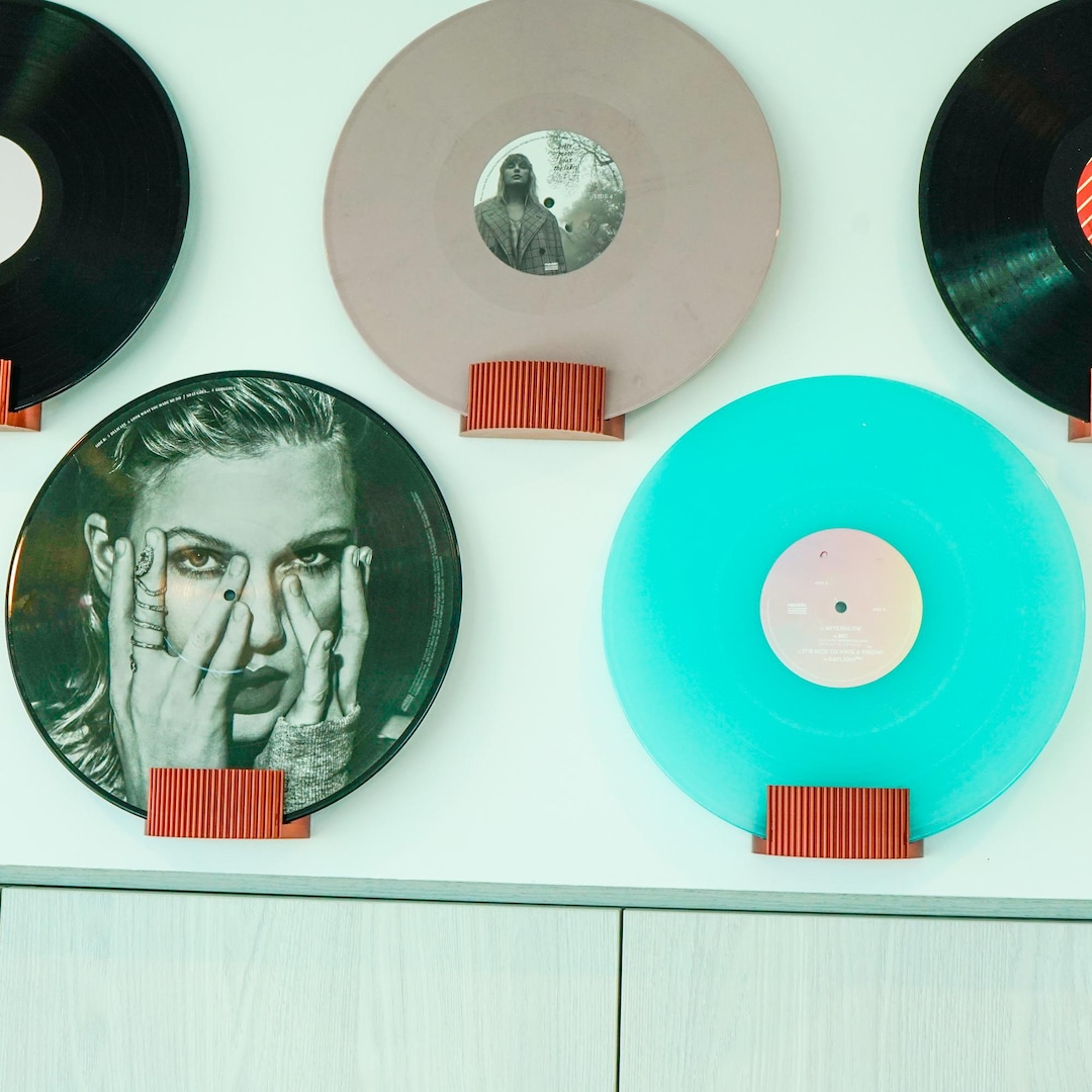 Modern Ribbed Vinyl Record Display, Adhesive Wall Mount - Etsy