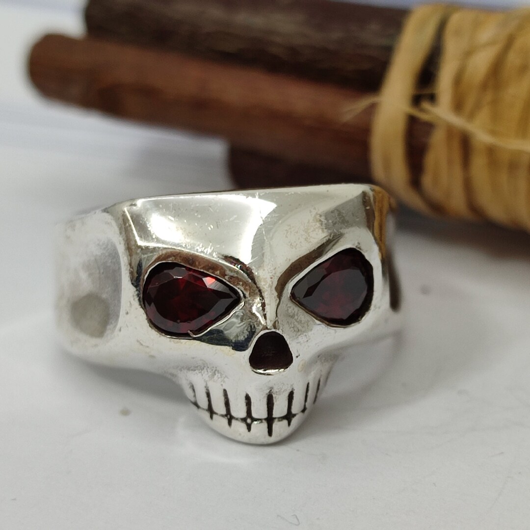 JIM SKULL RING Sterling Silver Johnny Deep dark Garned Gemstone Eye Jim ...