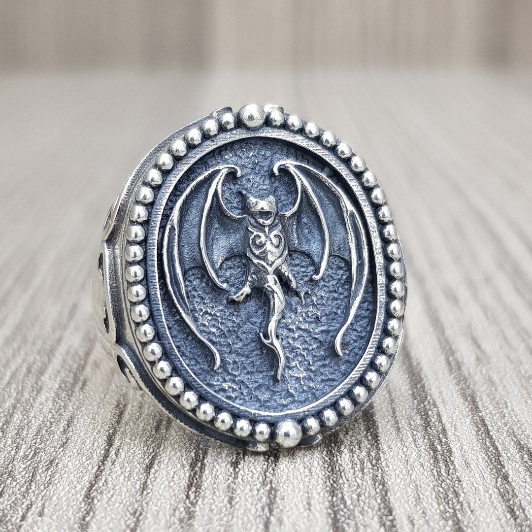 Fashion Jewellery Ring ,hollywood Vamires, Vampire Ring, Johnny Depp ...