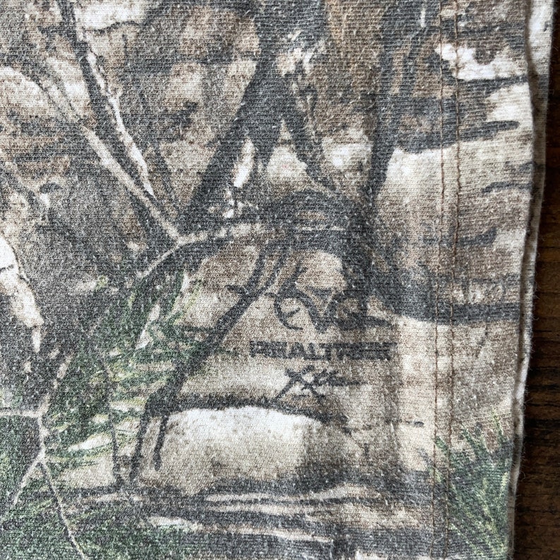 Vintage Realtree Camo Camouflage Forest Leaves Graphic Shirt / See ...