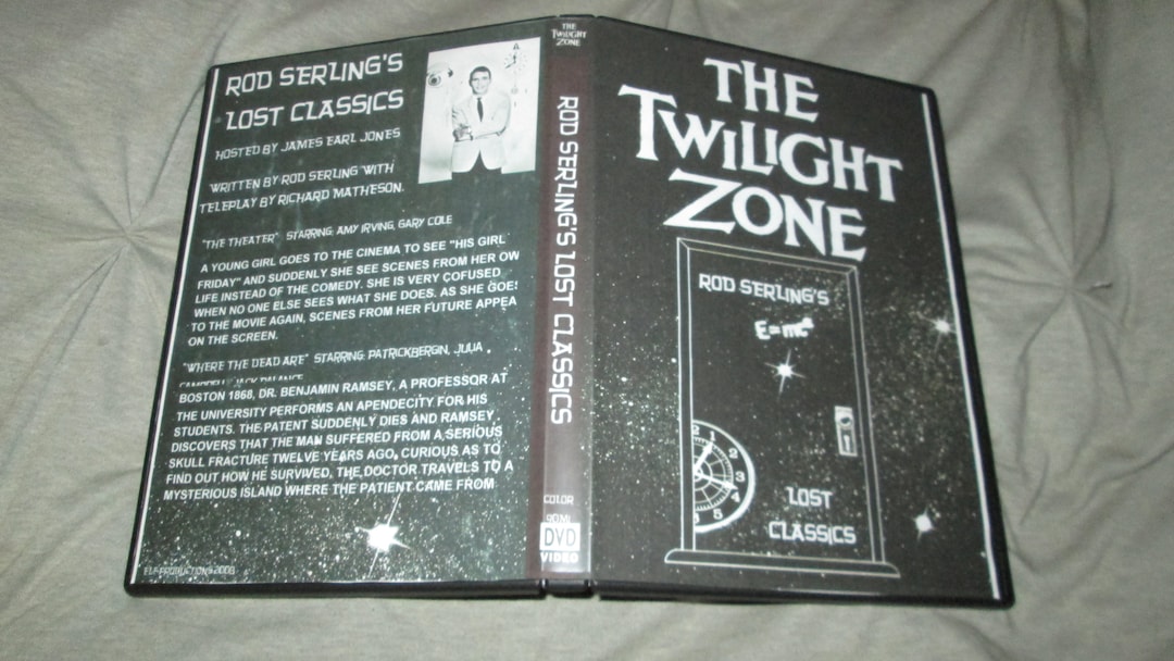 The Twilight Zone -rod Serling's Lost Classics RARE! 2 Color Episodes ...