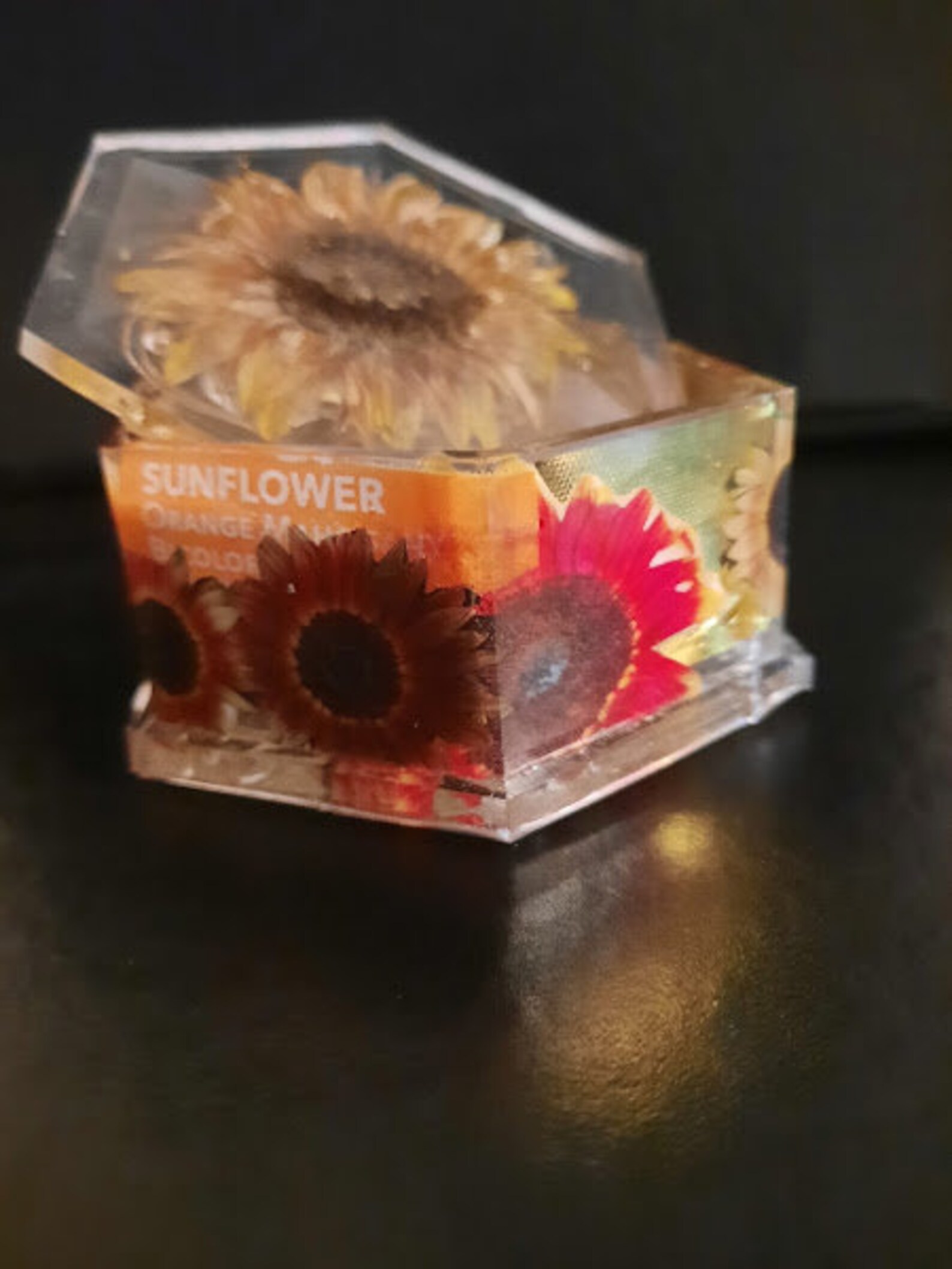 Preserved Sunflower Resin Boxes for Charity - Etsy Sweden