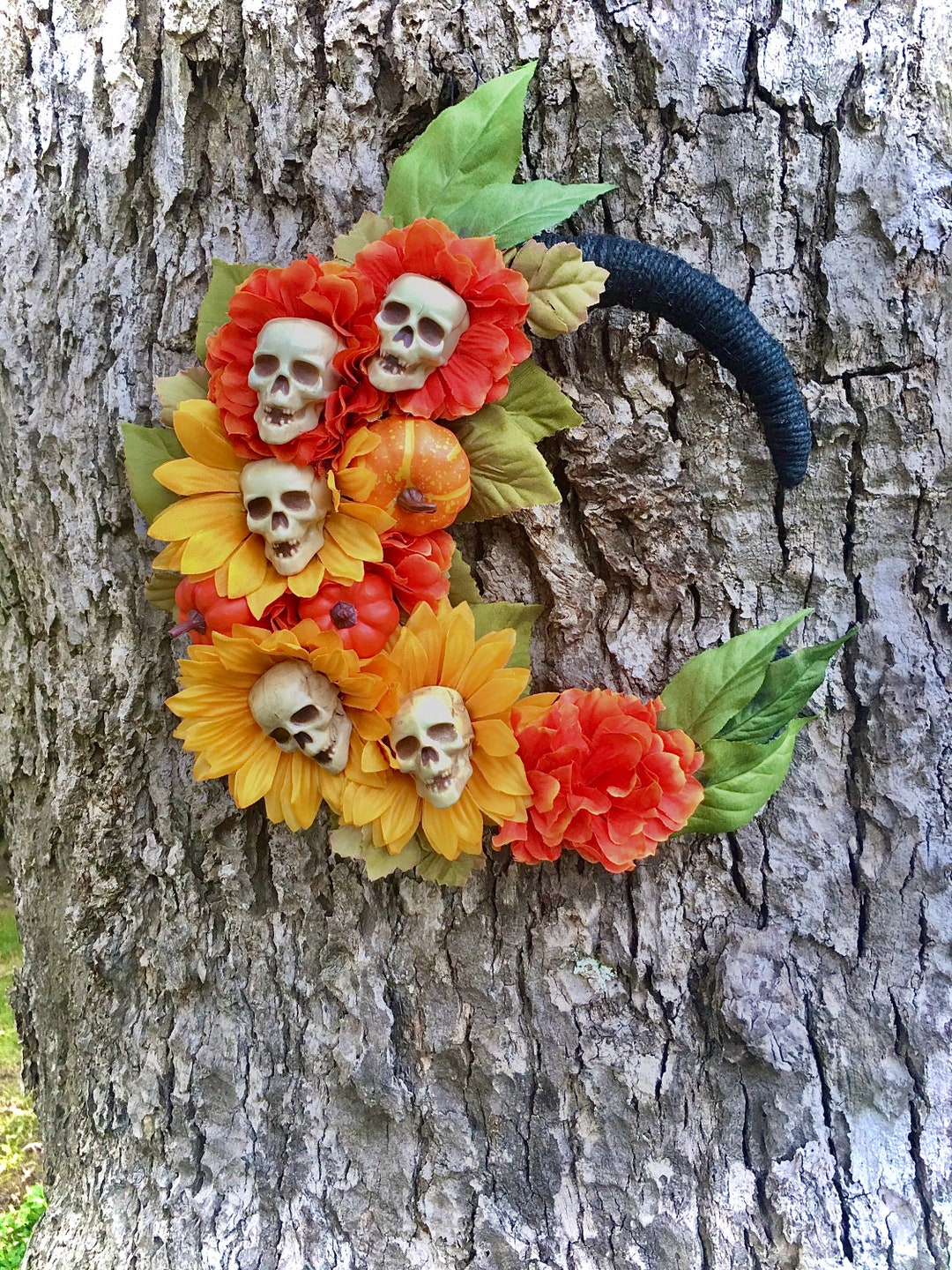 Spooky Crescent Moon Halloween Wall Hanging - Etsy UK