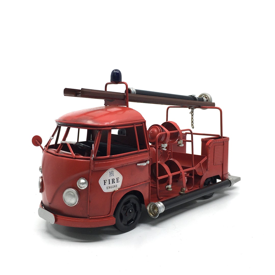 Die-cast 1:12 Fire Engine Model – Handmade Vintage Fire Truck ...