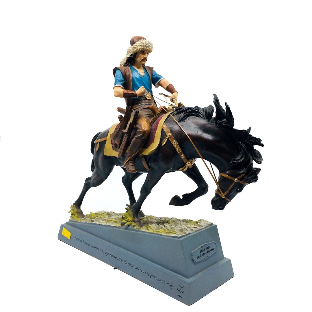 Mete Khan Statue - Great Hun Empire Collectible - Historical Decor Gift ...