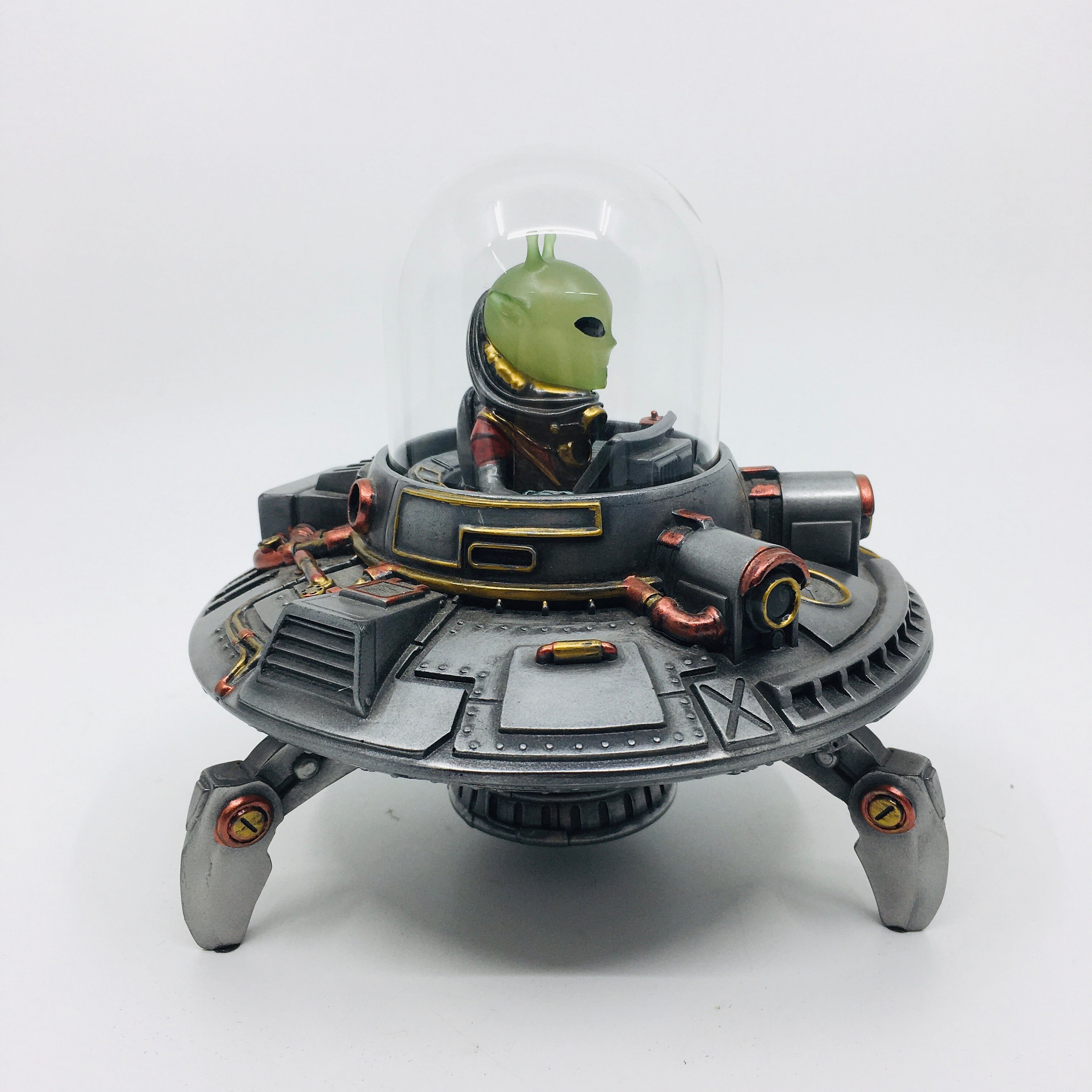 Alien & UFO Figurine - Etsy