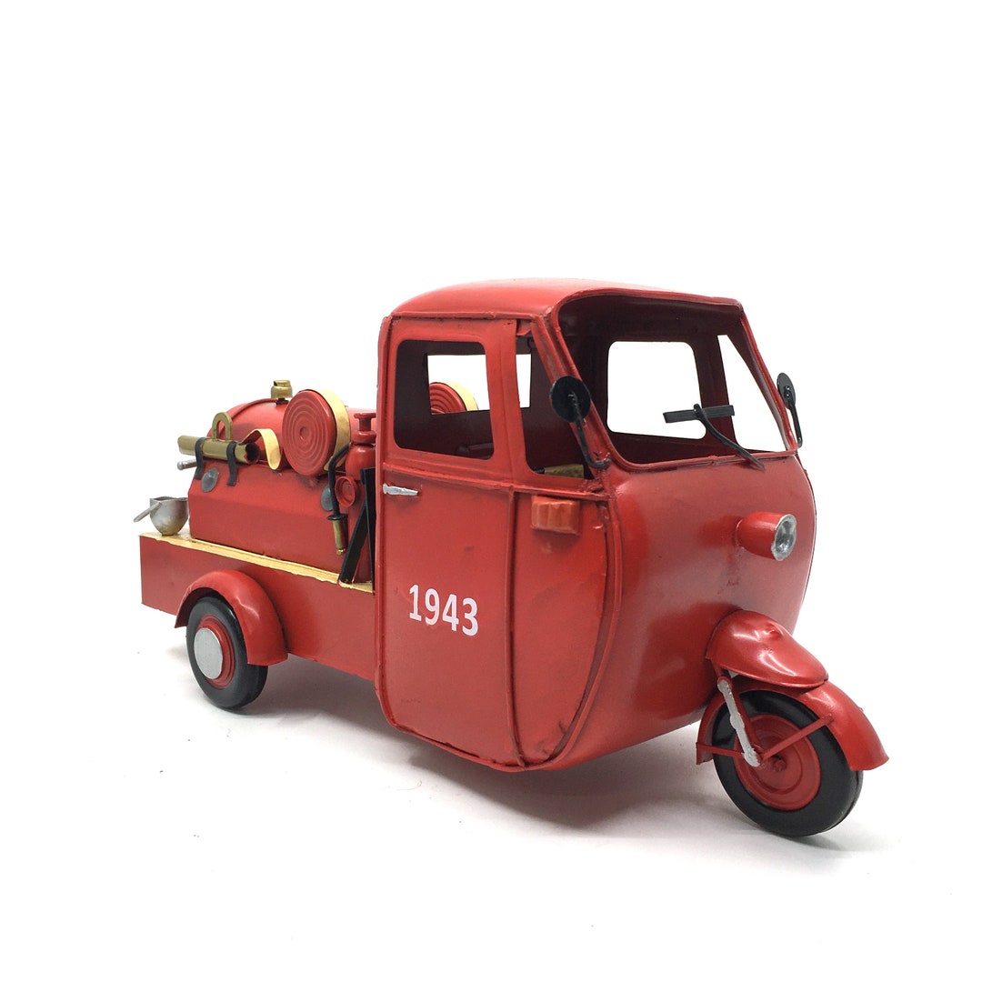 1943 Piaggio Fire Engine – Handmade 1:12 Scale Vintage Metal Model ...
