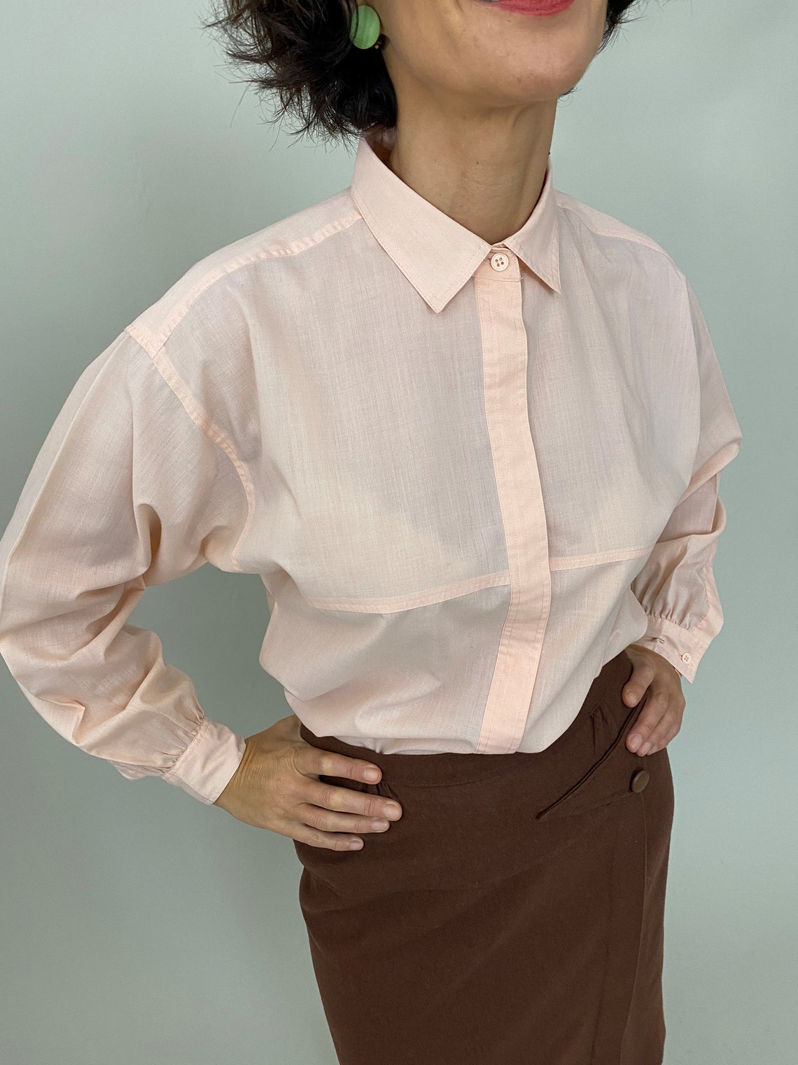 Vintage Peach Color Shirt for Women Size M , Chic Pink Blouse for Women ...