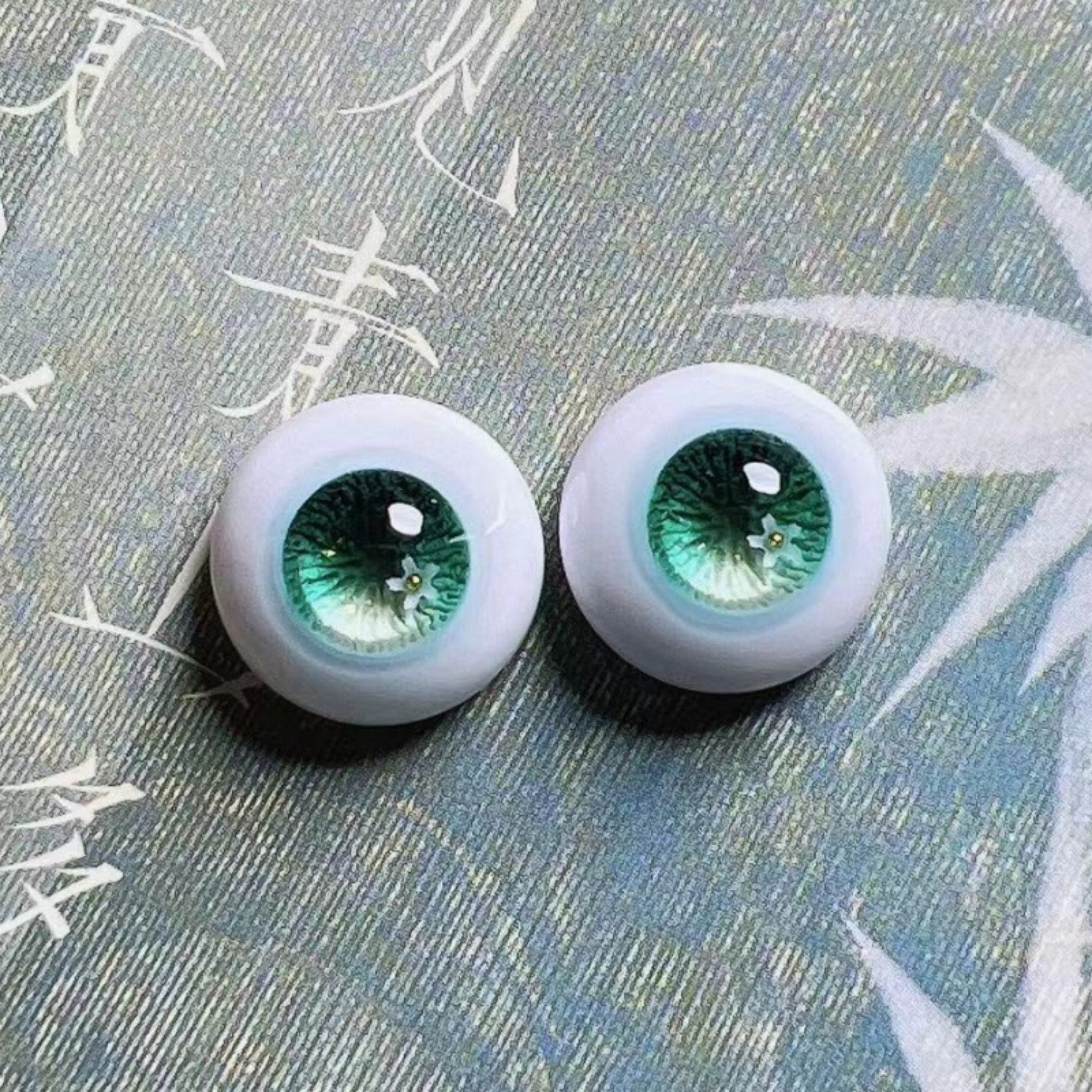 Custom BJD Doll Eyes: Resin, Small Iris (10mm-24mm) - Etsy