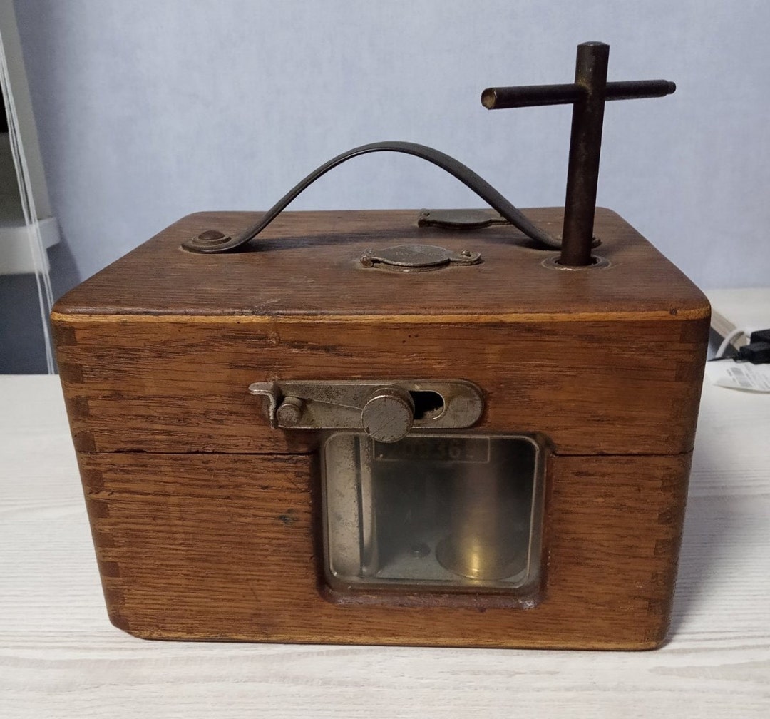 Antique Benzing Pigeon Clock, Oak Case, German Made 1920s - Etsy