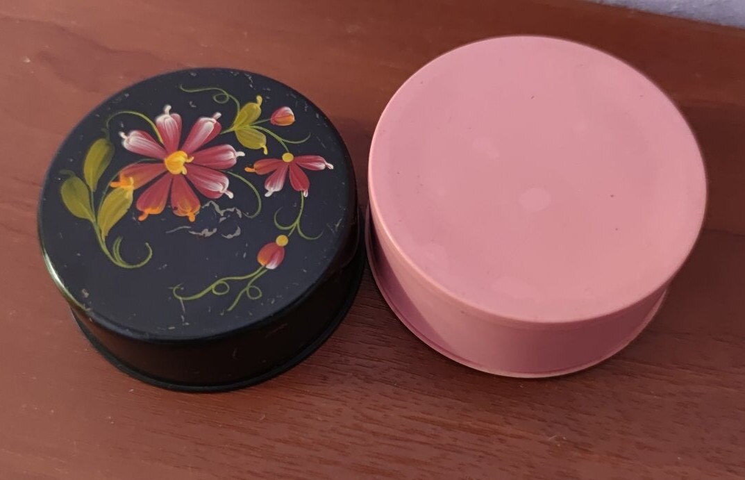 2 Plastic Folding Cups. Vintage Travel Cups. 1970s Soviet - Etsy UK