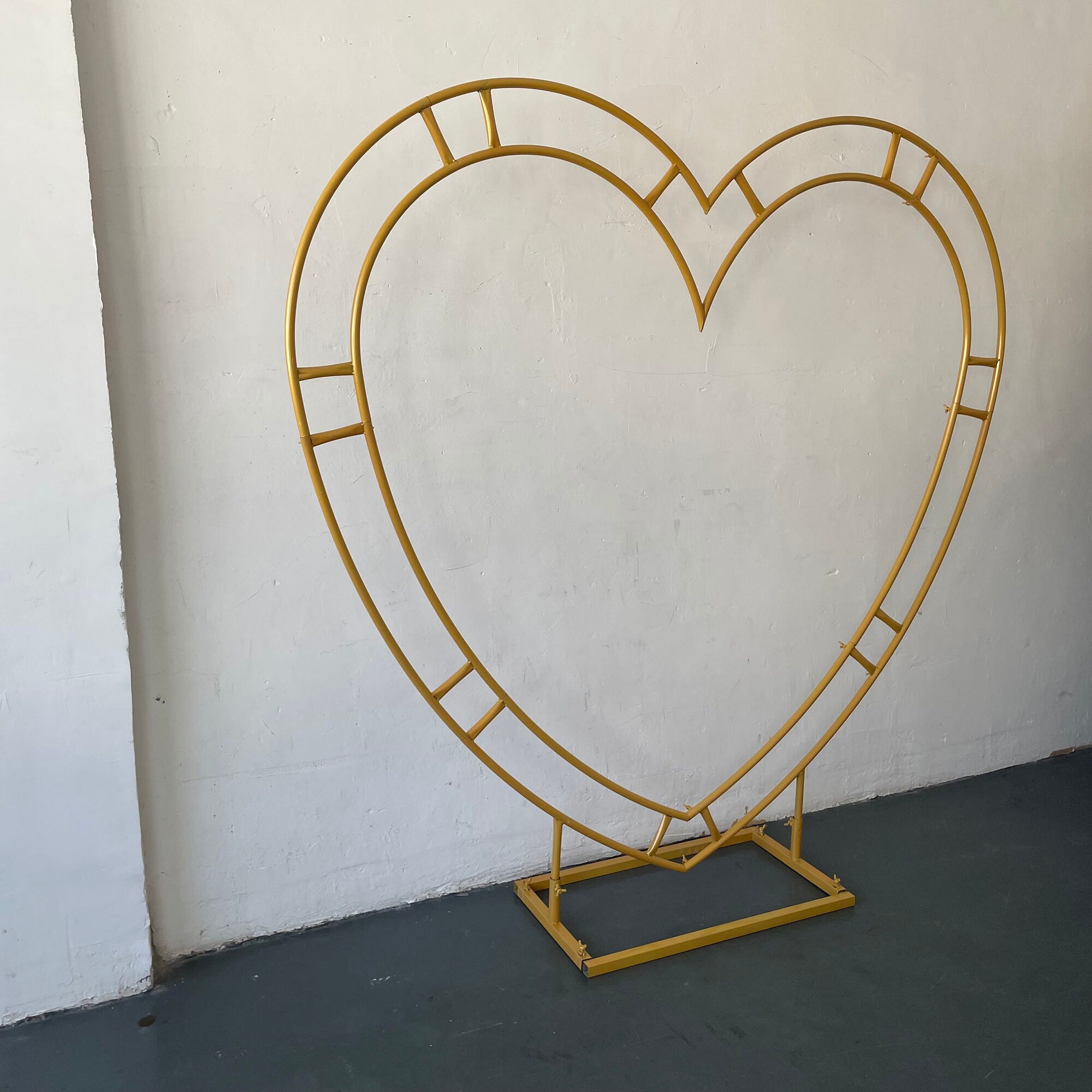 Double Pole Heart Frame Wedding Backdrop Heart Flower Frame - Etsy UK
