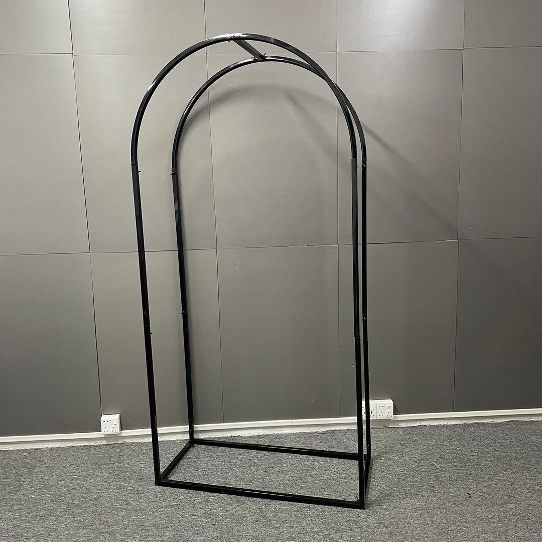 Round Wedding Arch: Metal Floral Backdrop Stand (customizable Size) - Etsy
