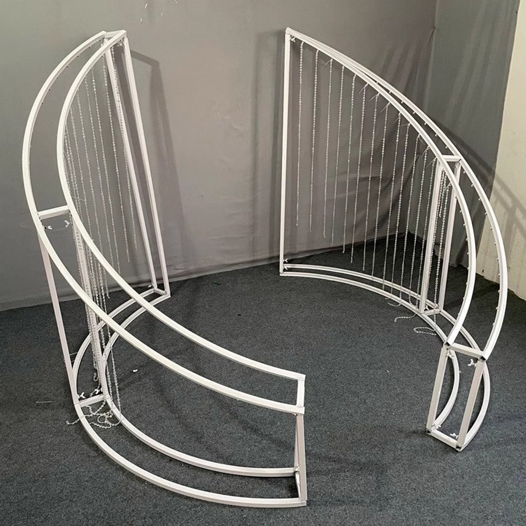 New Wedding Props Iron Fence Handover Area Props T-stage Waiting Area ...