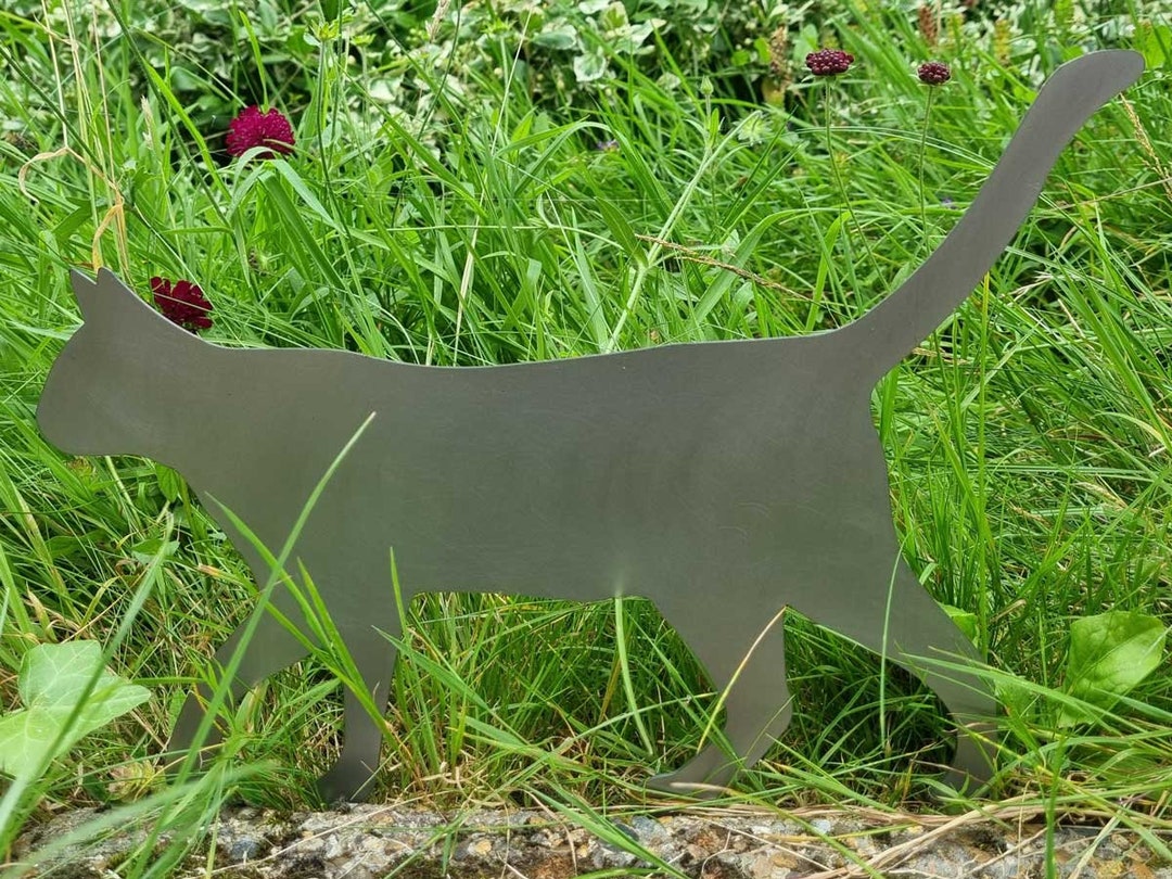 WALKING CAT Steel Metal Garden Decor. Garden Cat, Walking Through ...