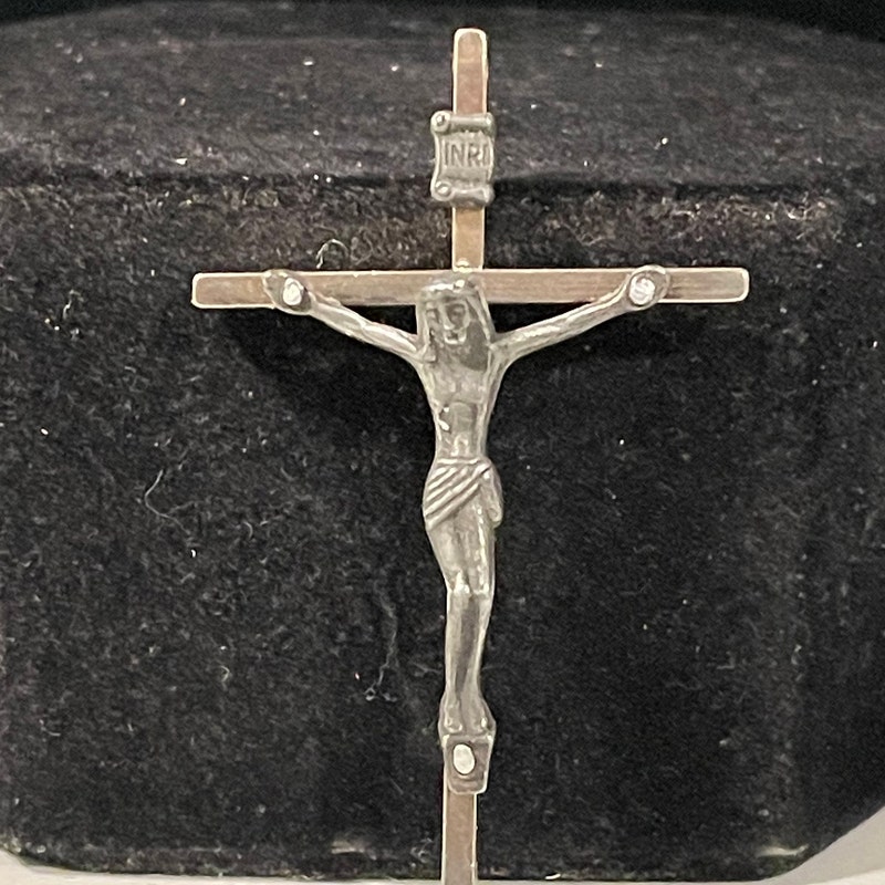 Realistic Crucifix - Etsy