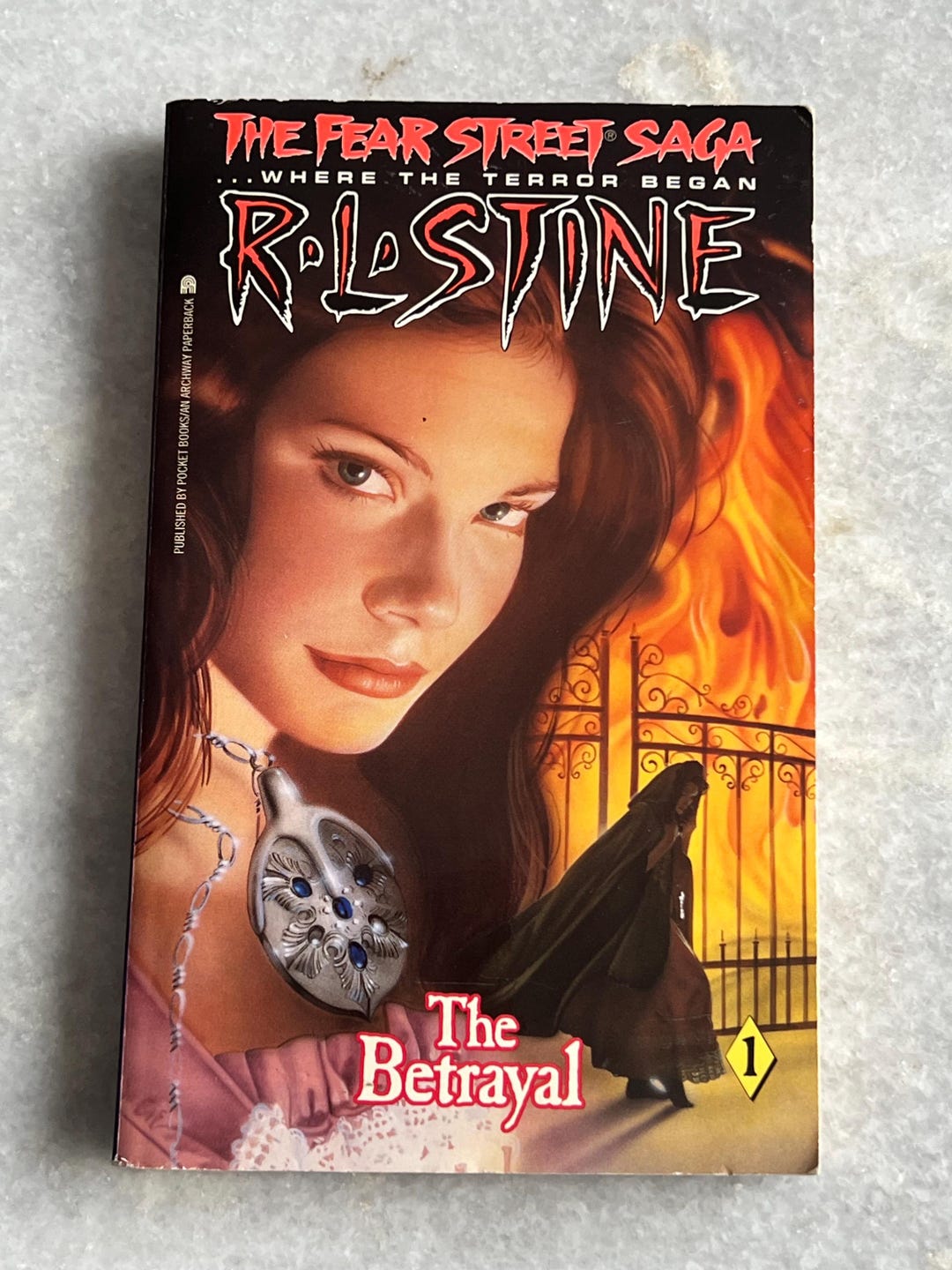 R.L. Stine - the Fear Street Saga - the Betrayal - Etsy