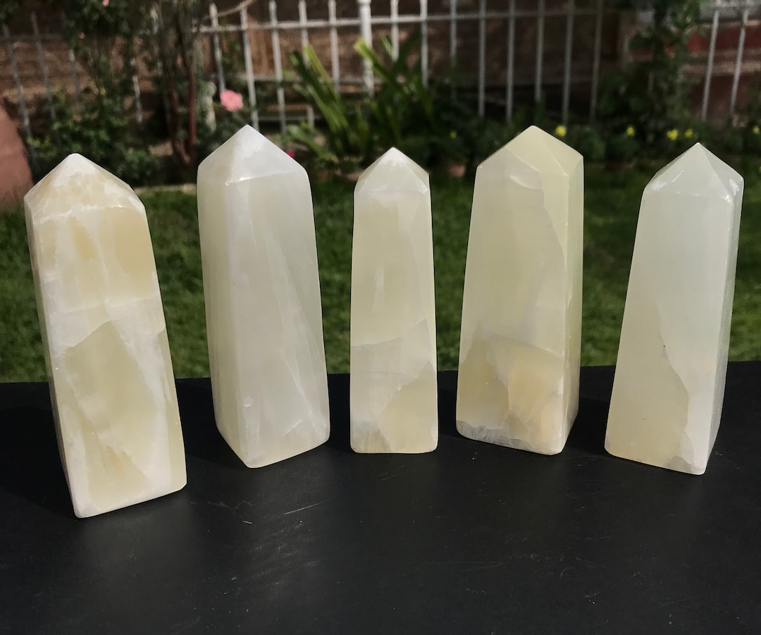 1688gr White Calcite Tower / Natural Polished Calcite Tower , Points ...