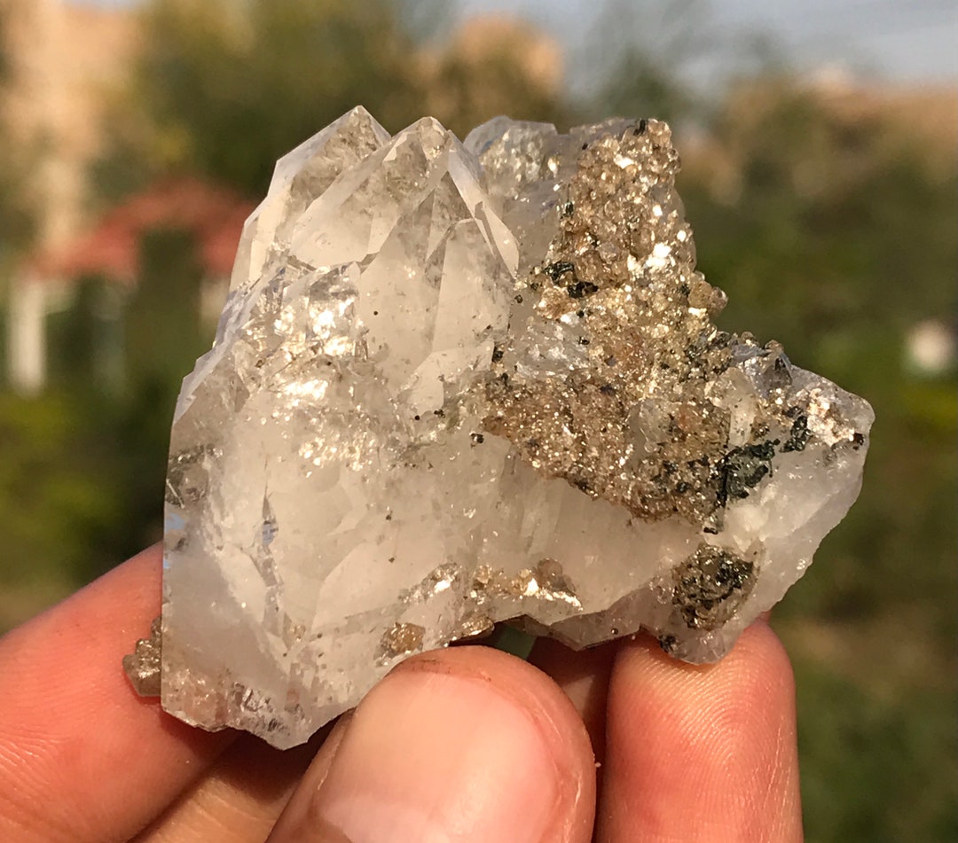 Lustrous Clear Quartz Crystals With Chlorite Inclusions and Mica ...