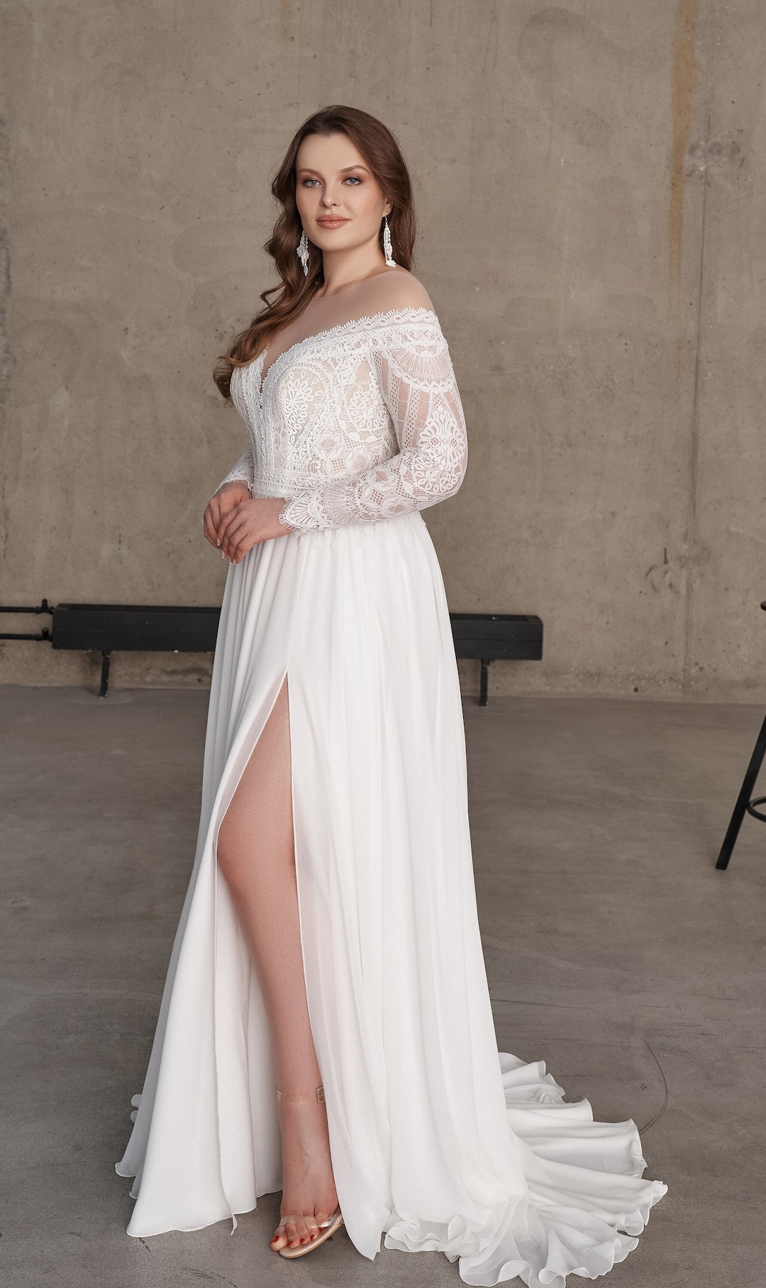 Plus Size Boho Wedding Dress Long Lace Sleeves Wedding Dress Chiffon Airy Wedding Dress With