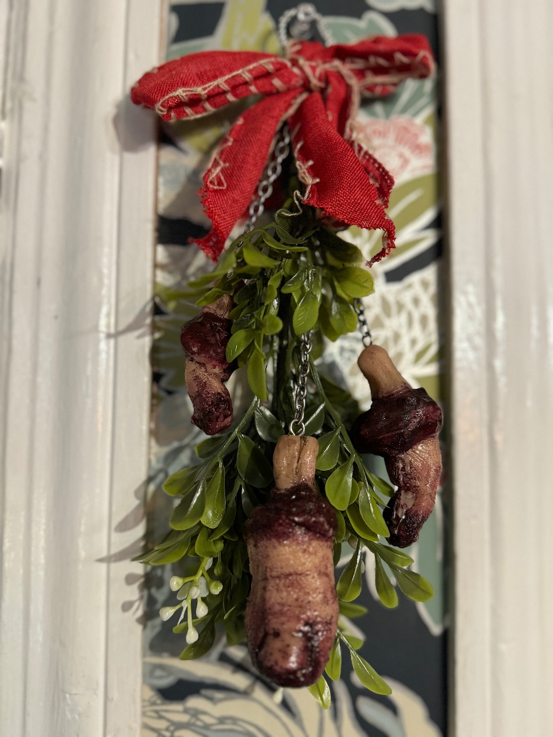 My Missing Toes Mistletoe - Etsy