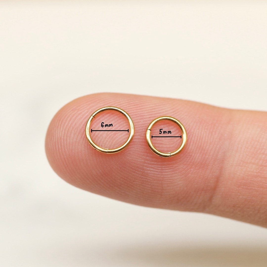 Tiny Clicker Ring • Tiny Plain Hinged Segment Hoop, Seamless Ring, Tiny ...